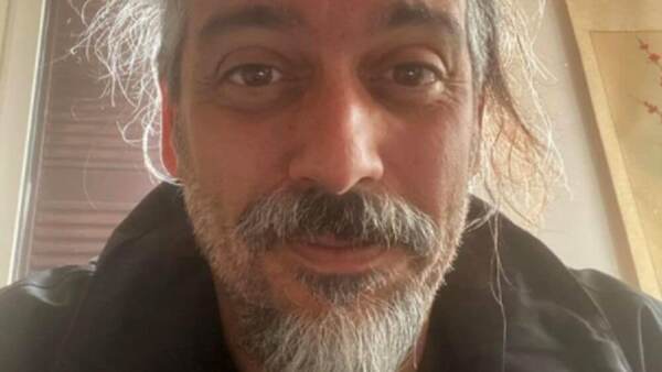 "Pausa durata come la mia dieta", critiche sul ritorno di Roberto Angelini